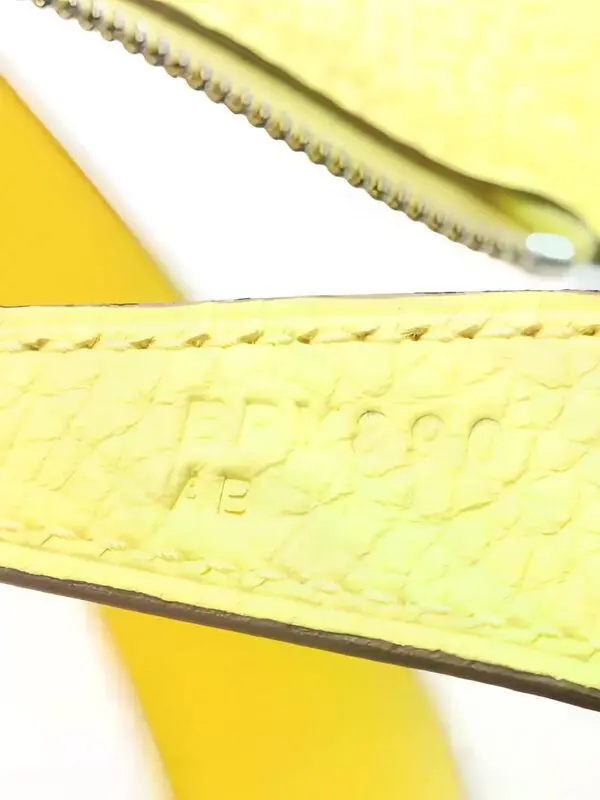 Hermès Lindy 26 Leather Shoulder Bag - Yellow