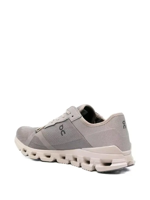 On X 4 Ad Sneakers