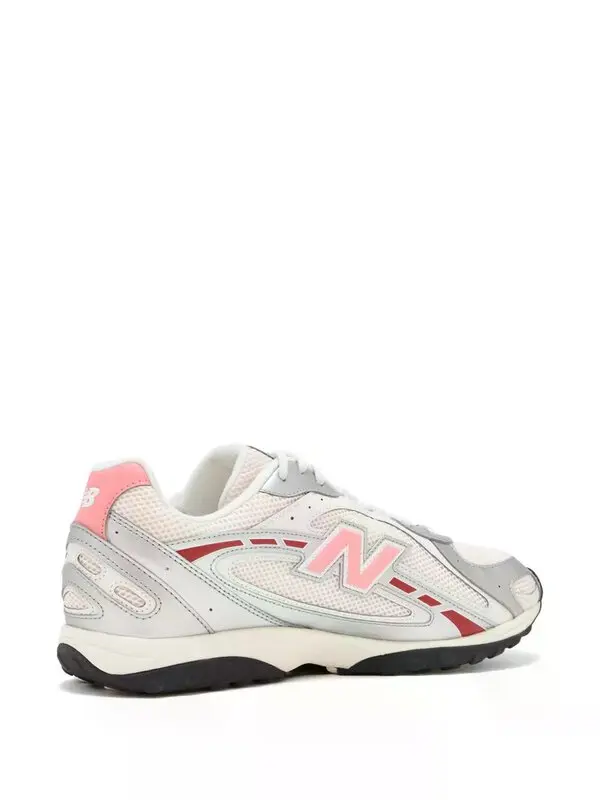 NEW BALANCE 204l Logo-patch Sneakers - White