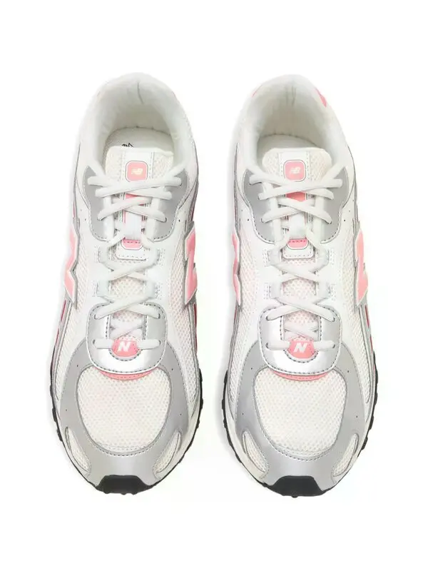 NEW BALANCE 204l Logo-patch Sneakers - White