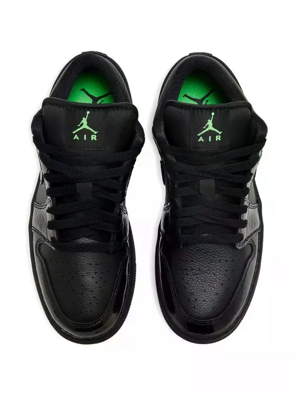 Nike Jordan 1 Low Se Sneakers