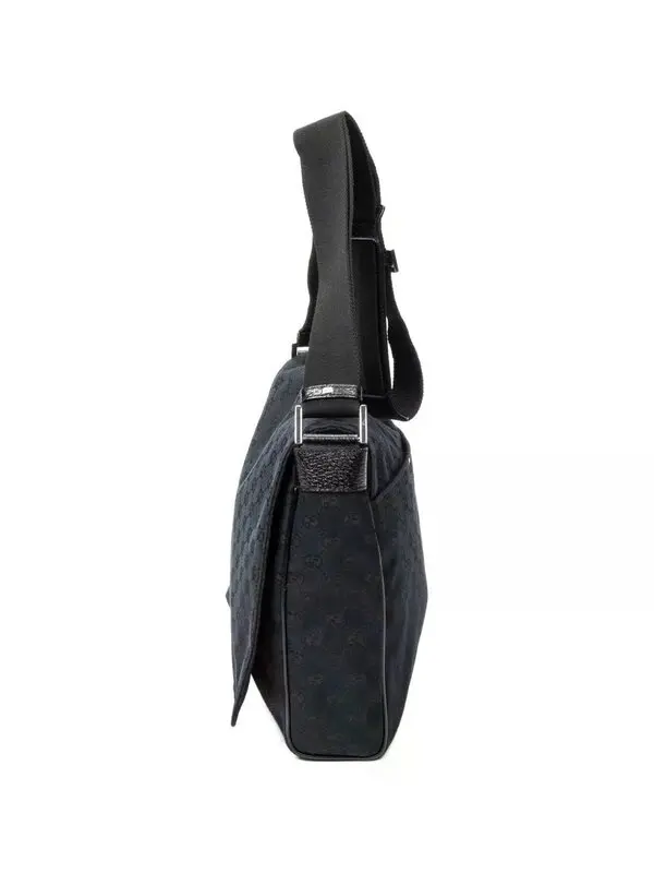 Gucci Gg Canvas Messenger Bag - Black