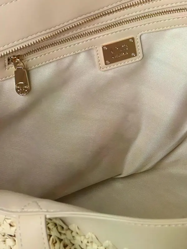 V°73 Woven Cherry Embellishment Shoulder Bag - Neutrals