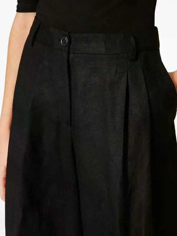 TWINSET Linen Blend Bermuda Shorts With Pleats