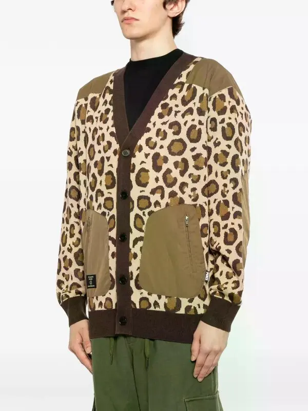 PEACE AND AFTER Leopard Print V-neck Cardigan