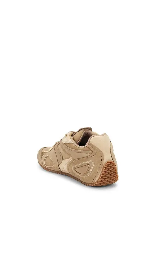 Axel Arigato Slow Runner Sneakers - Tan