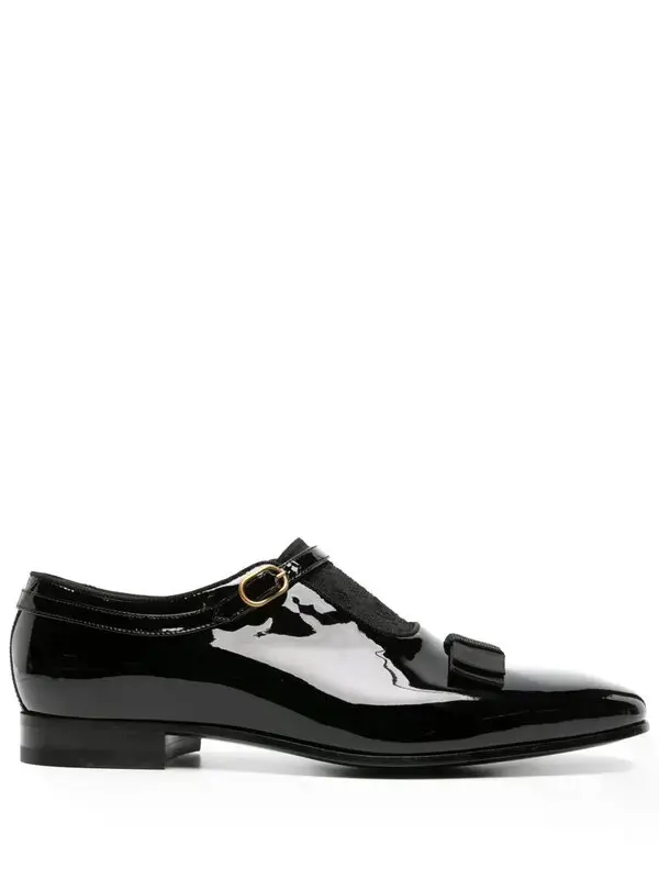 Gucci Patent Finish Loafers With Signature Double G Detail - Black