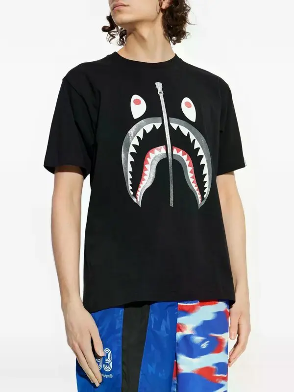 A BATHING APE Shark Graphic T-shirt - Black