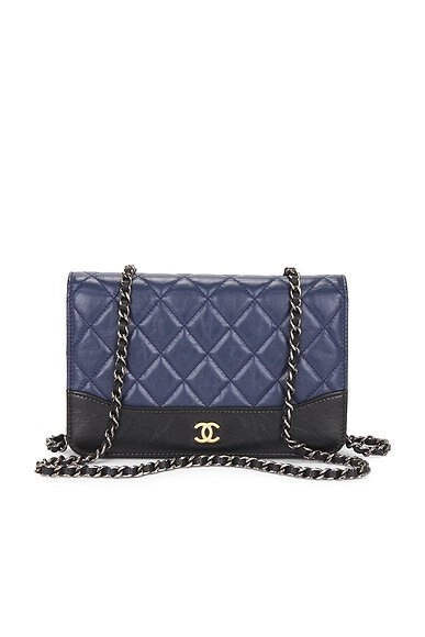 Chanel Lambskin Gabrielle Wallet On Chain - Blue