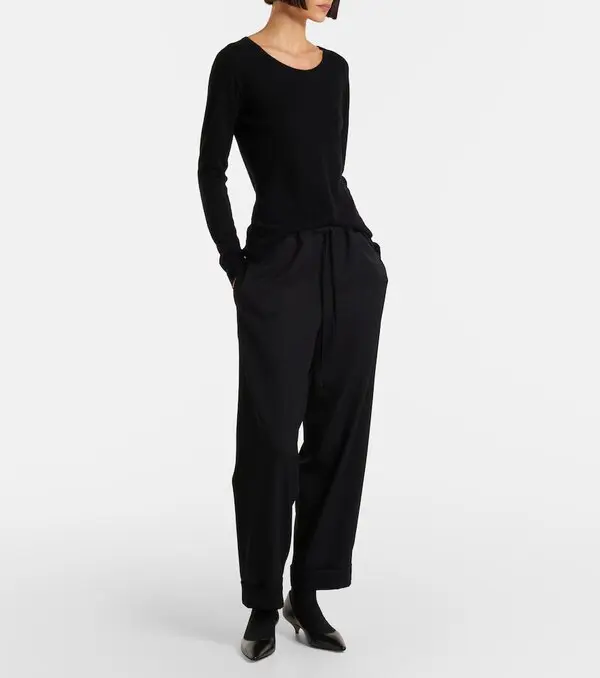 THE ROW Nezena Cashmere Sweater