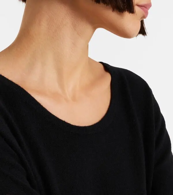 THE ROW Nezena Cashmere Sweater