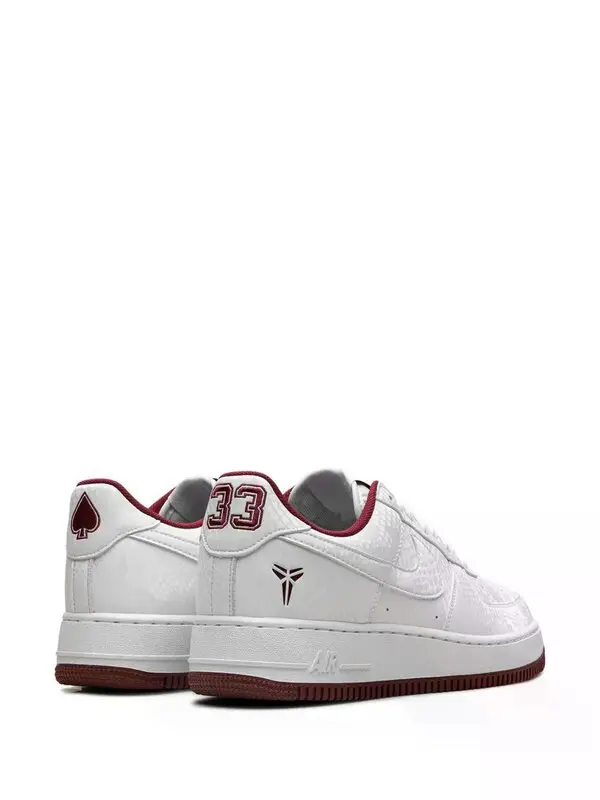 Nike Force 1 Low Top Sneakers