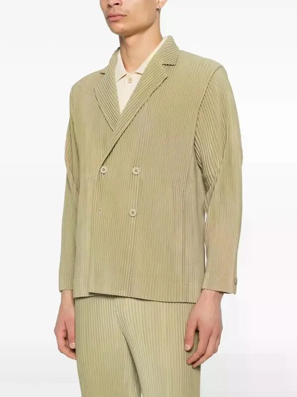 Issey Miyake Buttoned Pleated Jacket - Green
