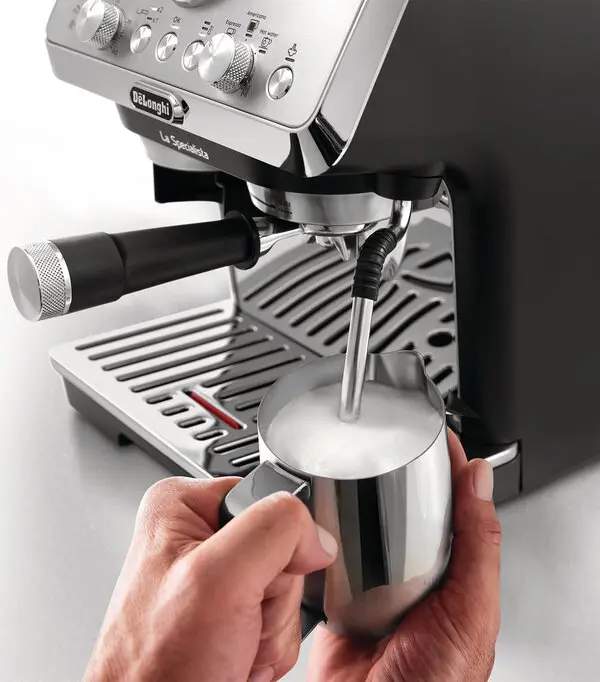 DE'LONGHI La Specialista Arte Espresso Coffee Machine