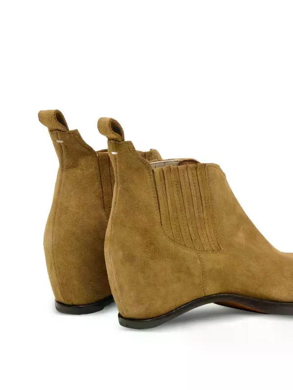 MAISON MARGIELA Pointed Toe Chelsea Boots - Neutrals