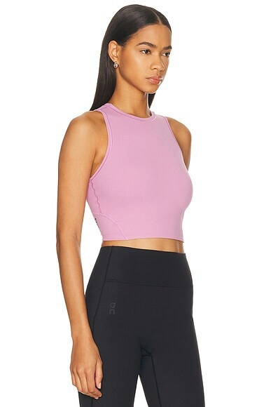 On Studio Crop Top - Sakura