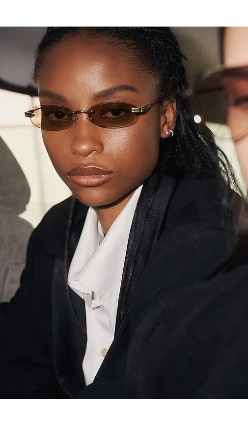 SHEVOKE Rue Oval Sunglasses
