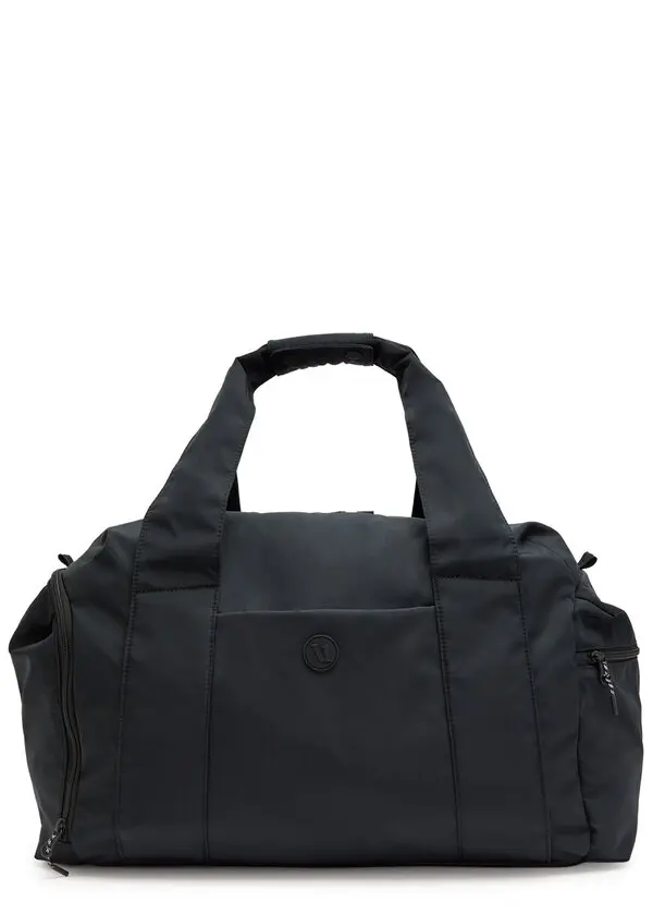Vuori Taffeta Gym Bag - Black