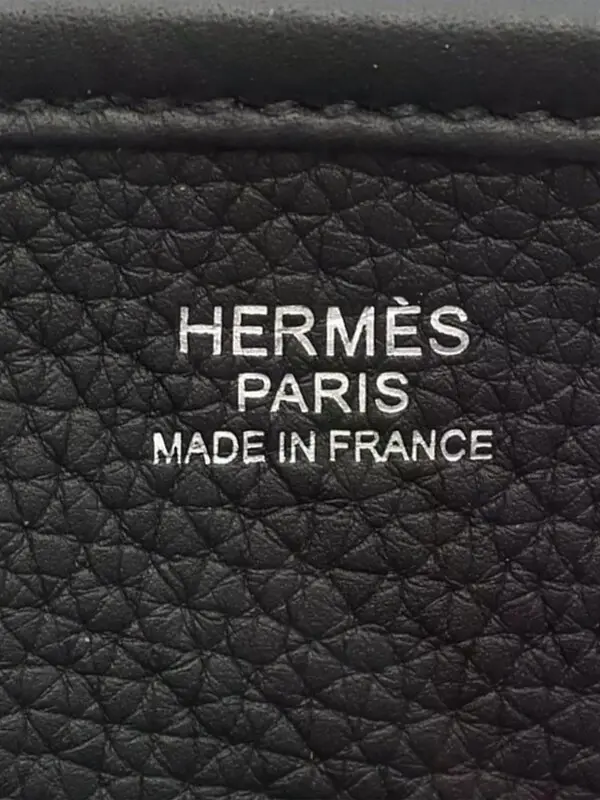 Hermès Clemence Evelyne Iii Pm Crossbody Bag - Black