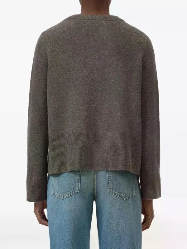 Closed Crew-neck Long-sleeve Sweater
