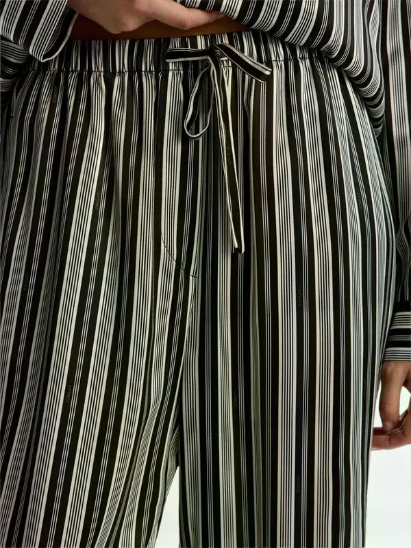 12 STOREEZ Striped Pyjama Set