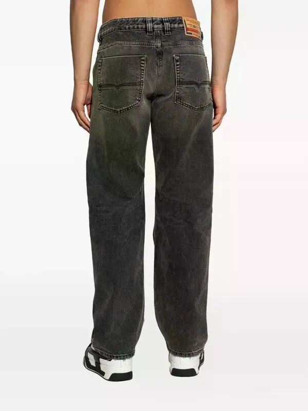 DIESEL® 1980 D-eeper-ra Ripped Jeans