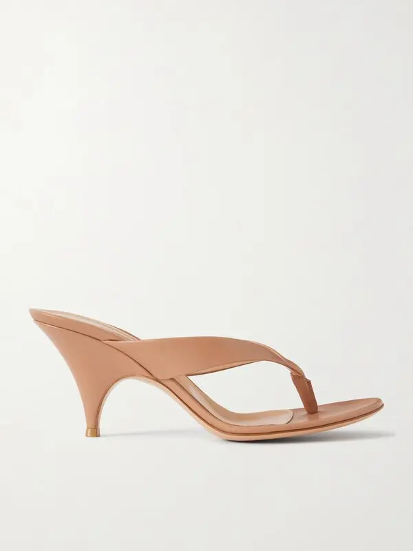 GIANVITO ROSSI Sofia 70 Leather Thong Sandals - Neutrals