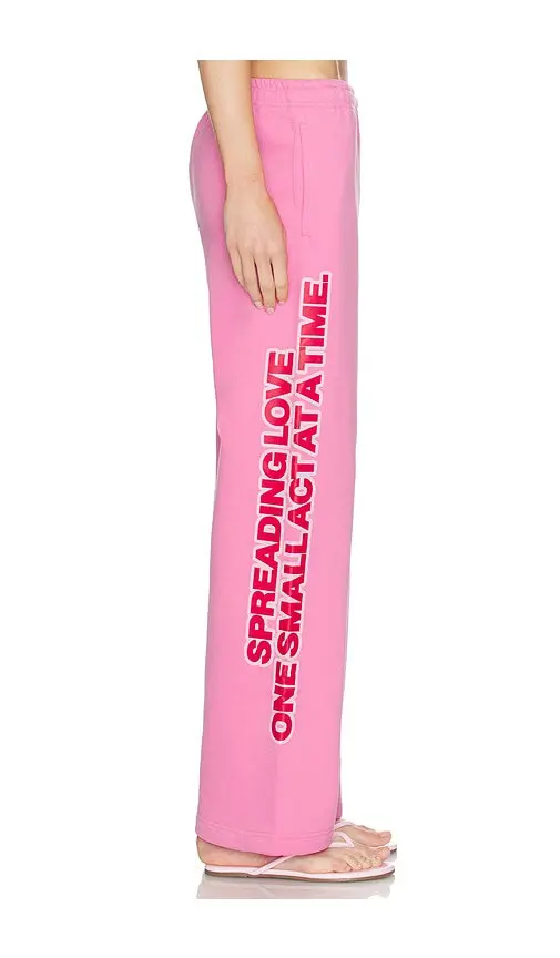 THE MAYFAIR GROUP Be Kind Classic Sweatpants