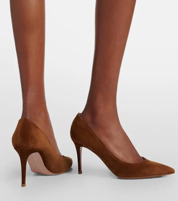 GIANVITO ROSSI Suede Pointed Toe Pumps - Brown