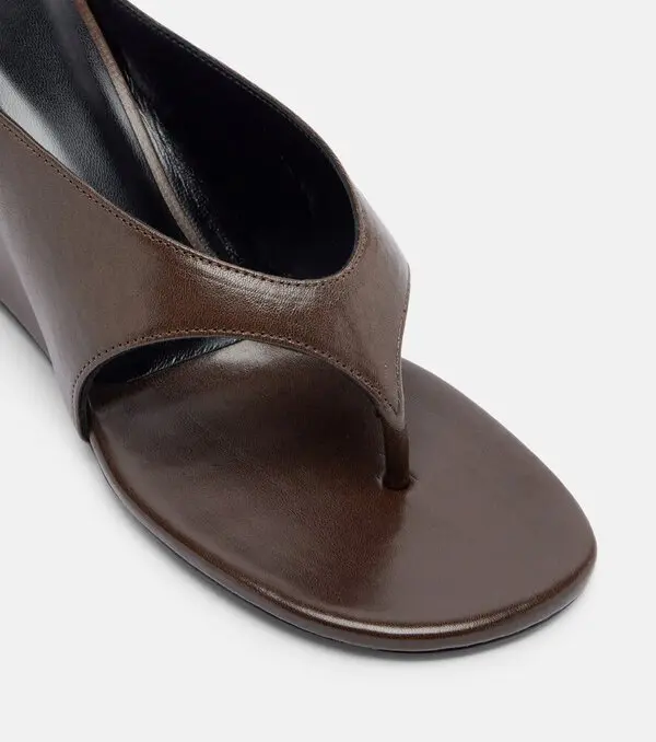 JUDE Yaga Leather Wedge Thong Sandals In Mocha - Brown