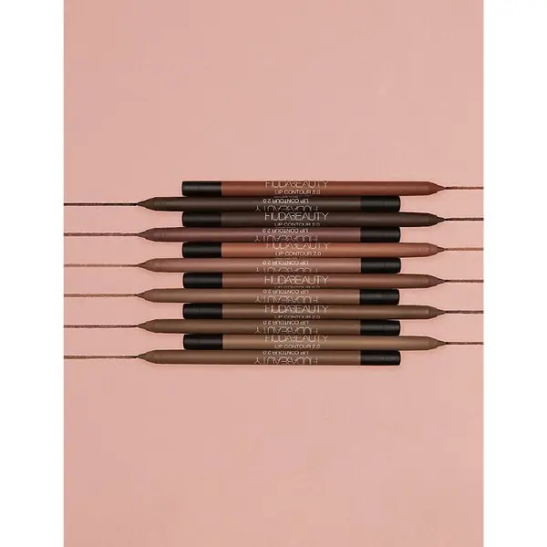 HUDA BEAUTY Lip Contour 2.0 Lip Liner 0.5g - Rusty Brown