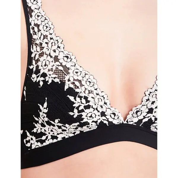 Wacoal Embrace Lace Soft-cup Bra - Black