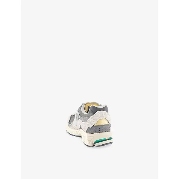 NEW BALANCE 2002 Protection Pack Trainers - Rain Cloud 2