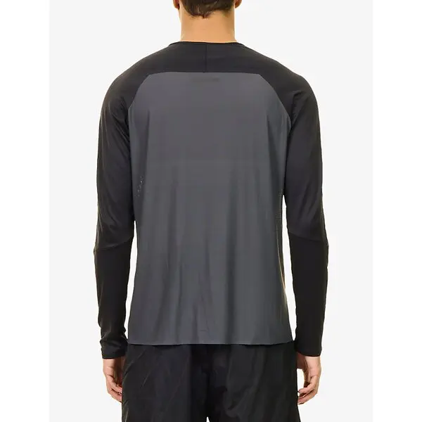 On Performance Long-sleeve T-shirt