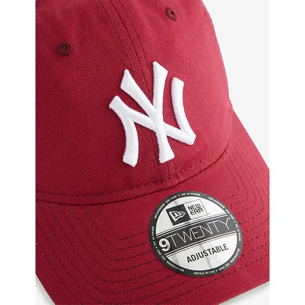 New Era 9twenty Essential New York Yankees Baseball Cap - Dark Red