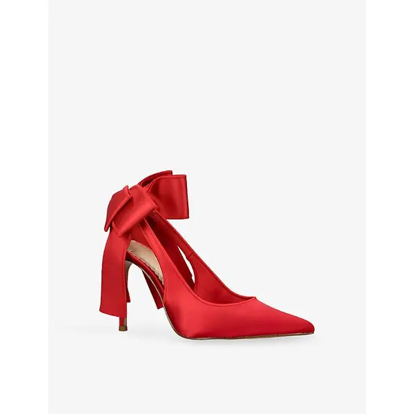 Steve Madden Teacup Satin Courts