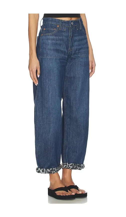 RE/DONE The Rewind Barrel Jean In . Also