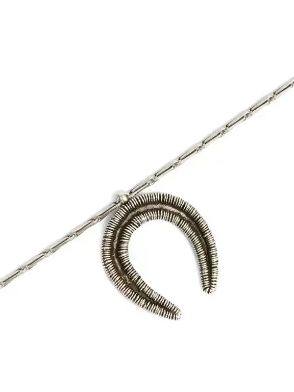 Isabel Marant Étoile Byrne Engraved Horseshoe Pendant Necklace - Silver