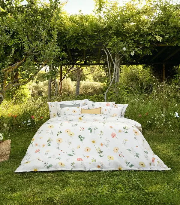SCHLOSSBERG Cotton Sateen Zinnia Flat Sheet