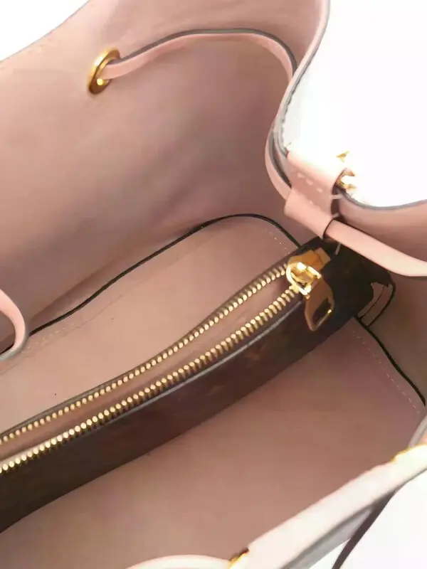 LOUIS VUITTON 2019 Neonoe Monogram Bucket Bag