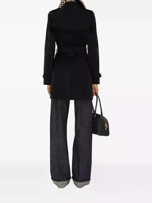 Burberry The Short Chelsea Heritage Trench Coat