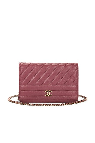 Chanel Cross The Line Wallet On Chain - Red