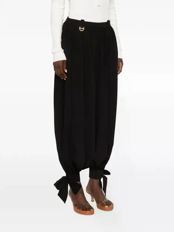 Chloé Pleated Silk Crêpe De Chine Trousers With Tie Detail - Black