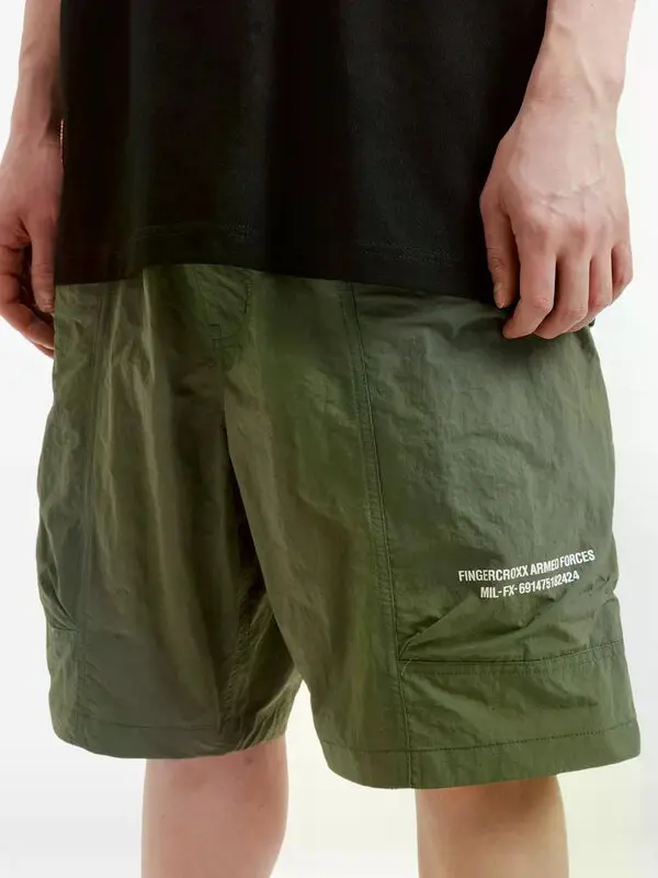 FINGERCROXX Cargo Shorts With Belted Waist And Logo Detail - Green