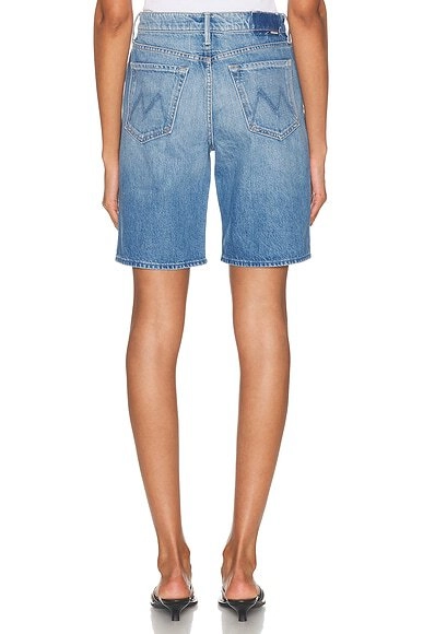 MOTHER The Undercover Bermuda Short In Light Wash Denim - Last Bite