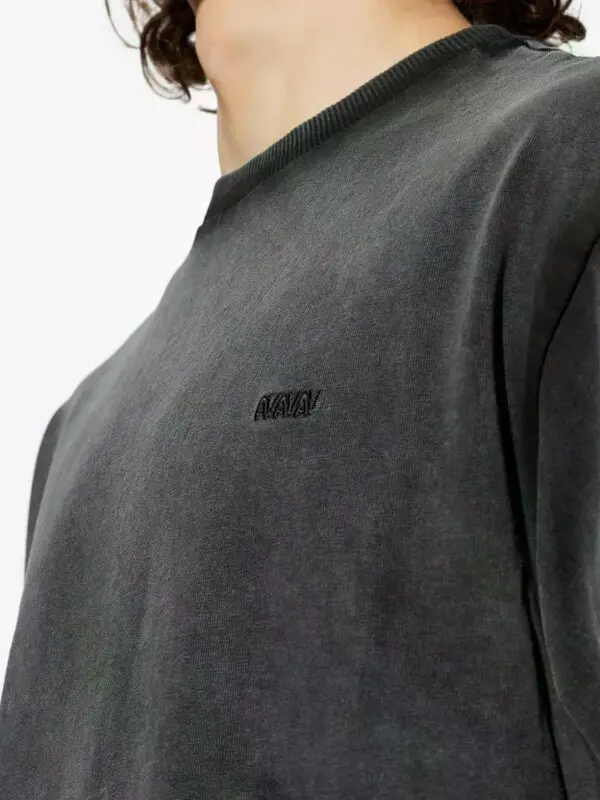 AVAVAV Logo-embroidered T-shirt