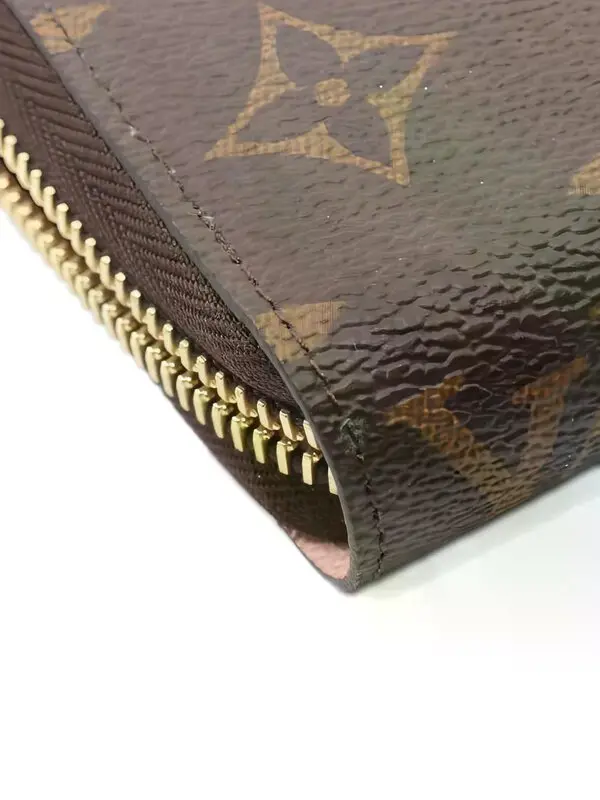 LOUIS VUITTON Zippy Monogram Round Wallet - Brown