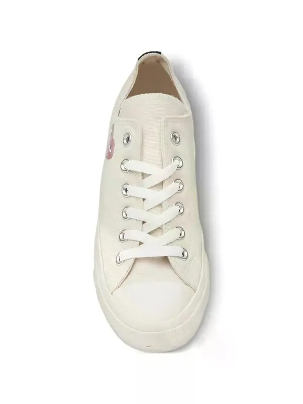 Comme Des Garçons Heart Sneakers