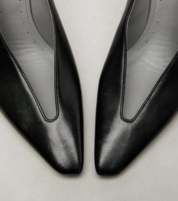 Balenciaga Duchess Leather Pointed Toe High Heel Pumps