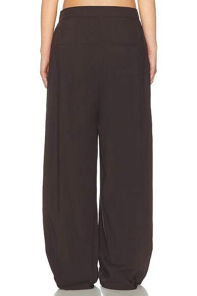 ST. AGNI Relaxed Pleat Pant - Bark